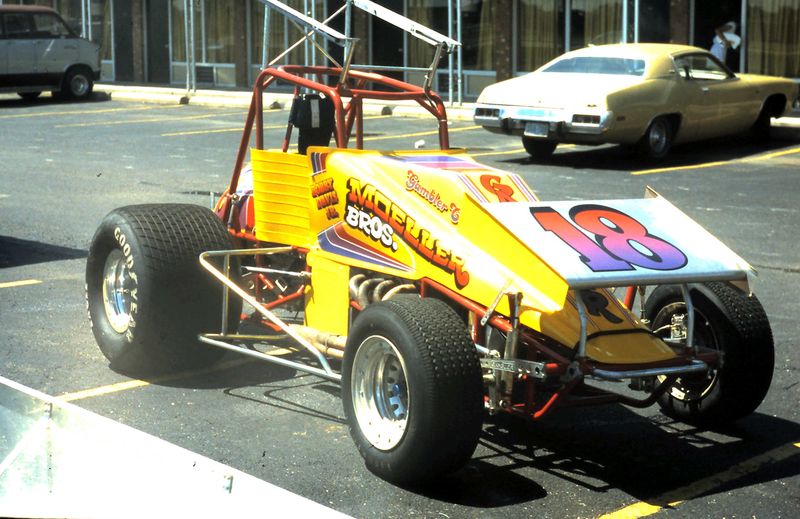 Gallery 1985 Eldora - Image Bobby Davis Jr - col53 - HoseHeadForums.com