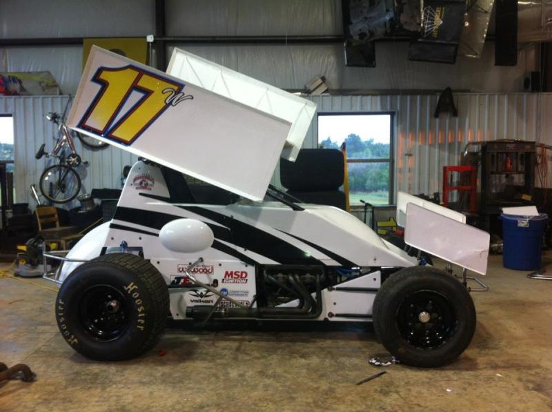 SOMEBODY GOT A NEW SPRINT CAR AND ITS HITTING THE TRACK THIS WEEKEND ...